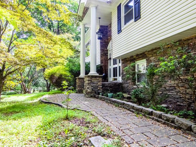 270 Bardonia Road