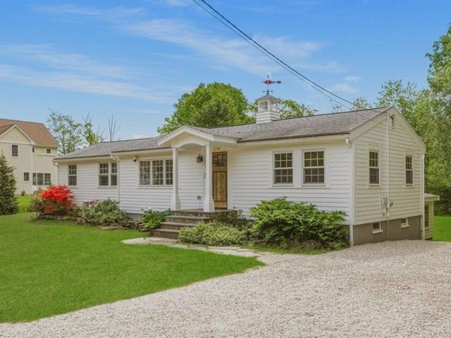 270 Brackett Rd, Rye, NH 03870