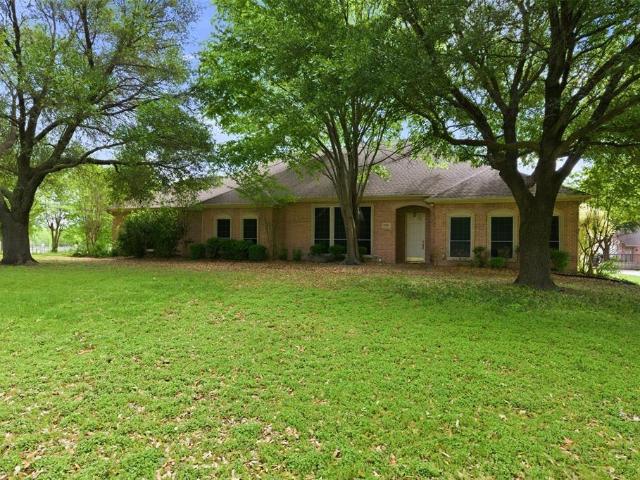 270 Brookbend Dr, Waxahachie, TX 75165 | MLS #21239 | Compass