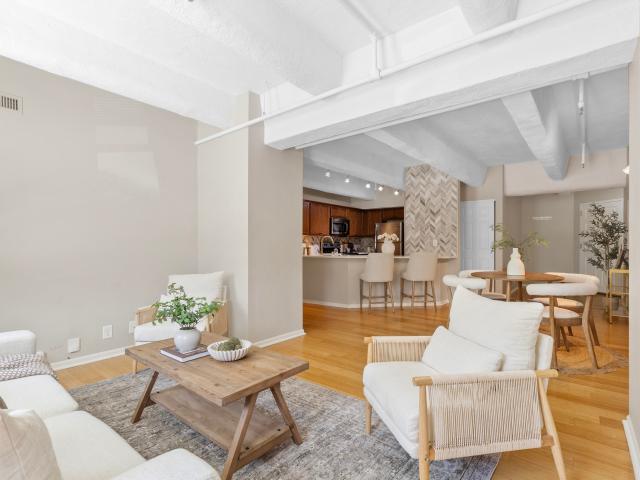 270 E Highland Ave, Unit 113