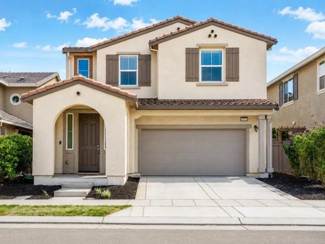 270 E Phelps Dr, Mountain House, CA 95391