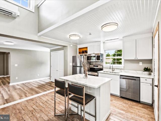 270 Ellis Drive