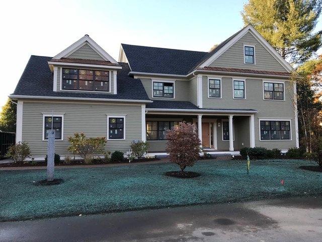 270 Elsinore St, Concord, MA 01742