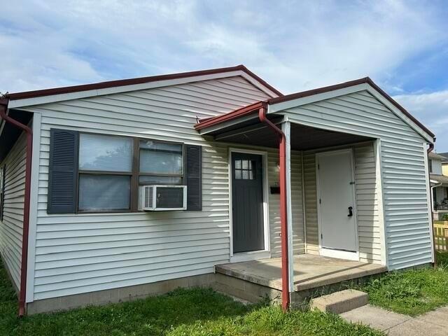 270 Everett Ave, Newark, OH 43055