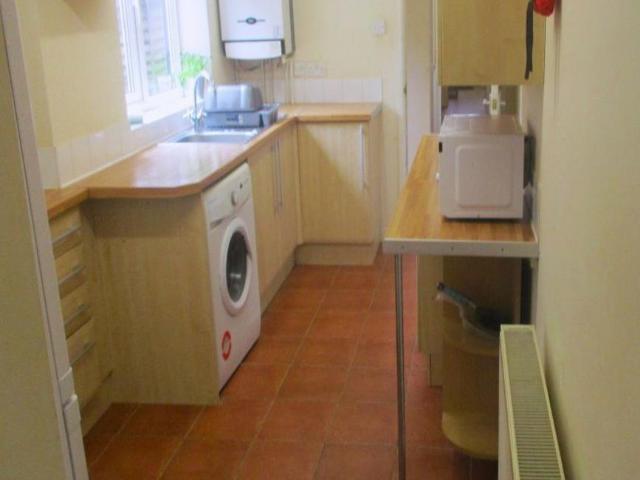 270 Hubert Road, B29 6EP 5 bed house to rent £1,842 pcm £425 pw