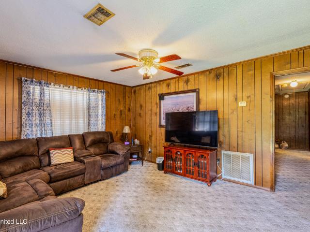 270 Johnson Park