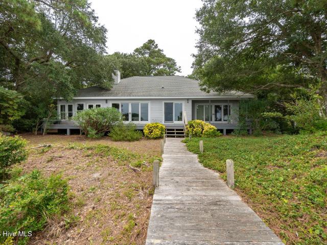 270 Oakleaf Drive