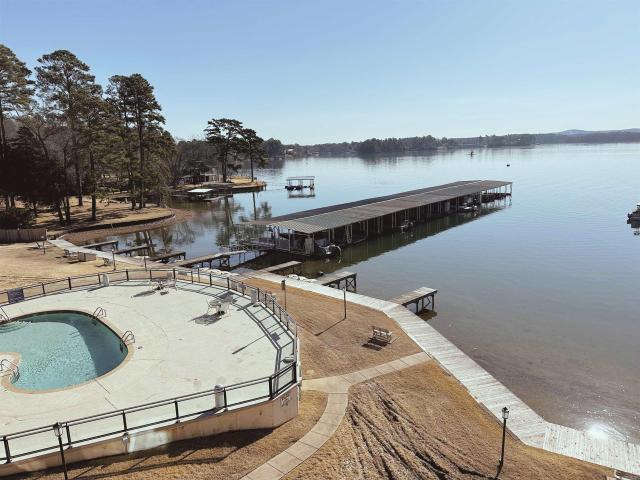 270 Lake Hamilton Dr