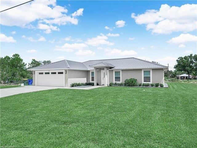 270 Lincoln Rd NE, Lake Placid, FL 33852