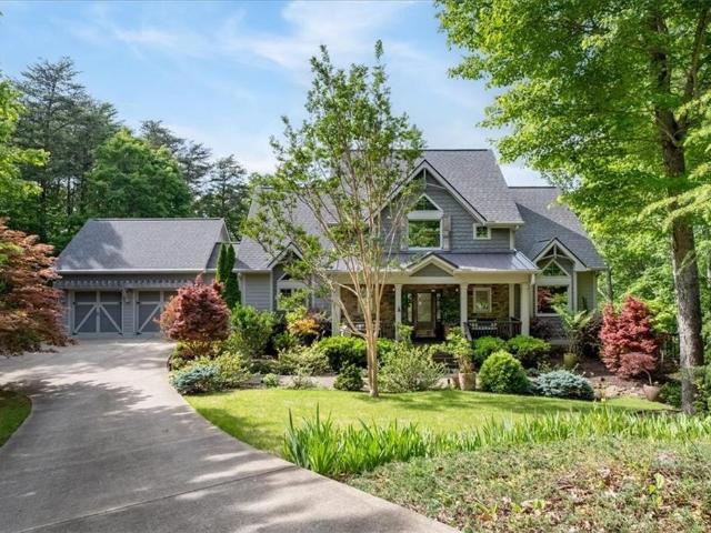 270 Mosswood Lane W