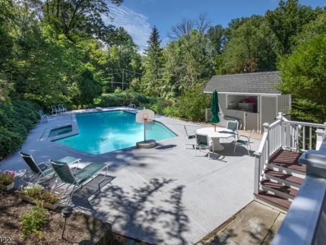270 Mendham Rd