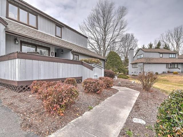 270 S Hampton Dr, Bristol, TN 37620