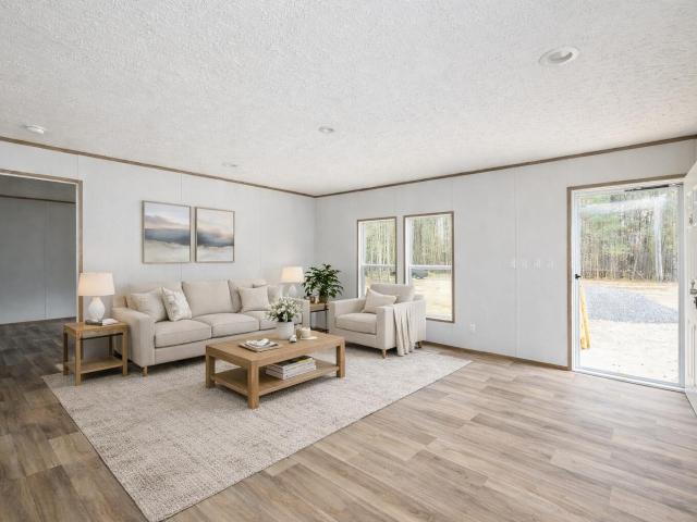 270 Saturn Lane