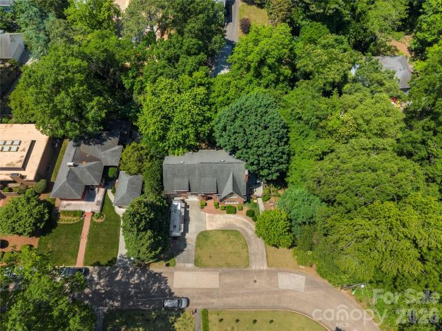 270 Sunset Drive SE
