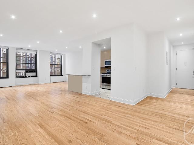 270 Park Avenue S 7F