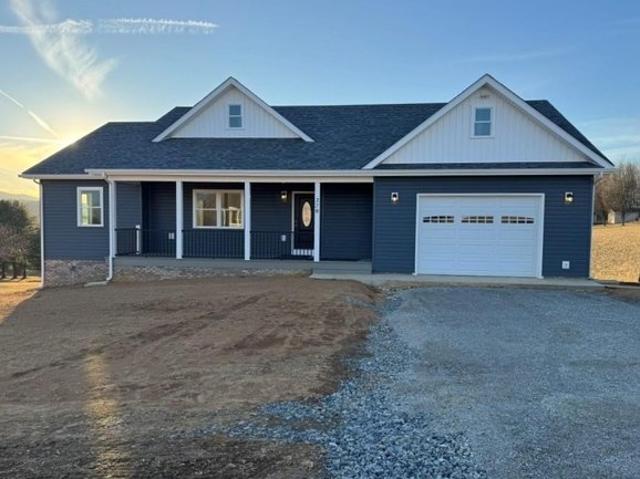 270 Richfield St, Rural Retreat, VA 24368