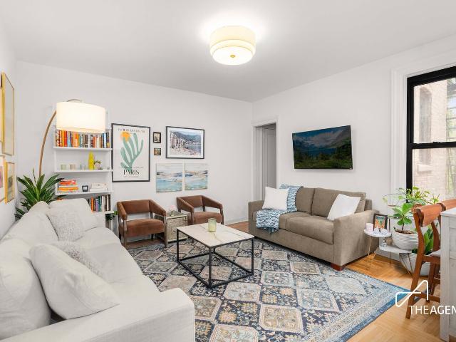 270 W 11TH Street 2F