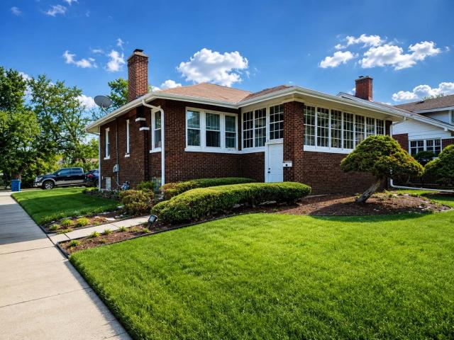 270 W 16th Street