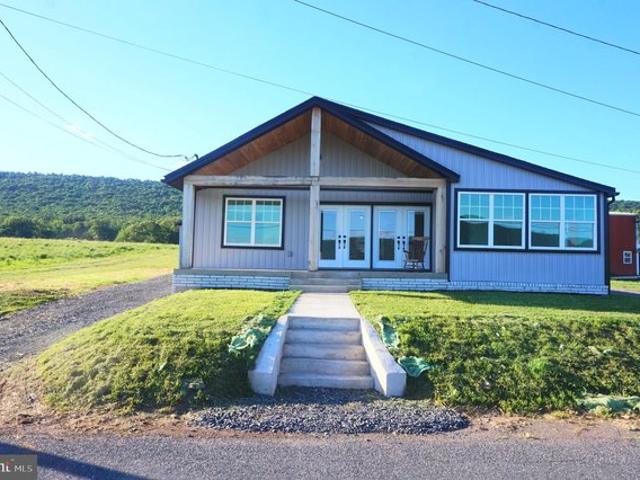 270 W Mountain Rd, Hegins, PA 17938