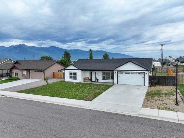 270 Tenderfoot Ln, Stevensville, MT 59870