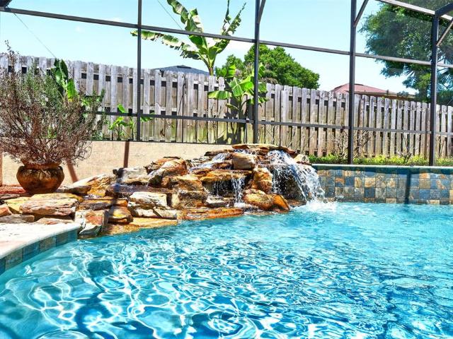 270 Via Russo Ln, Lake Mary, FL 32746 | MLS #O6397