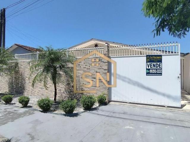 270C Casa com piscina em Praia de Leste