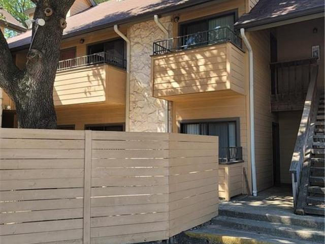 2714 Nueces St # 107