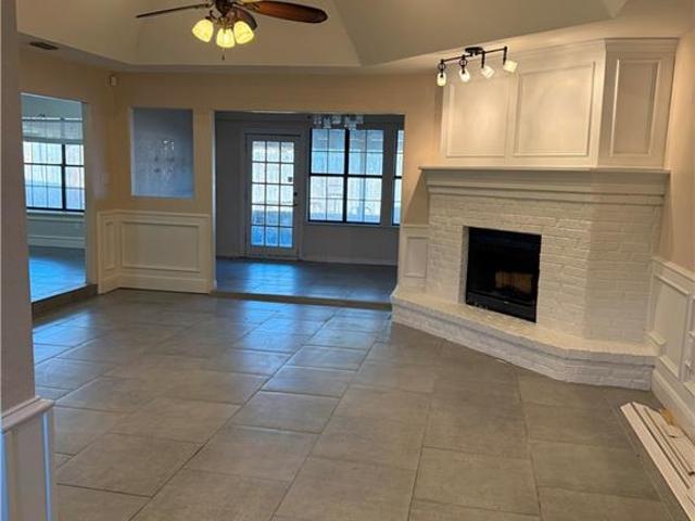 2714 N Blue Ridge Drive