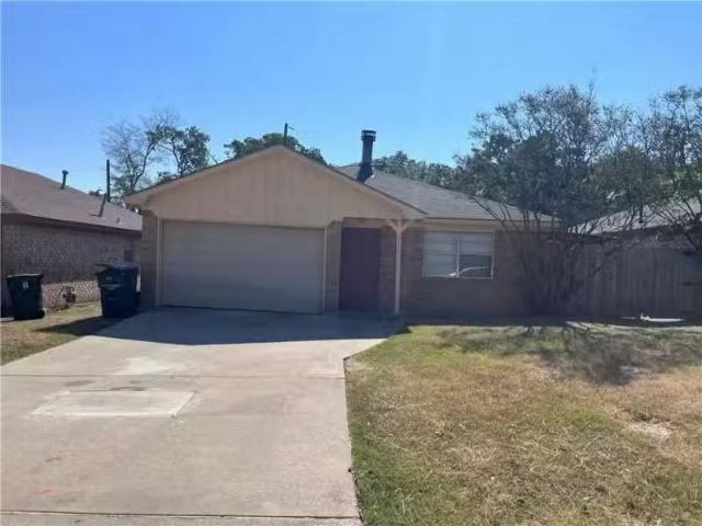 2714 ALLEN FOREST DR, BRYAN, TX 77803 Single Family Residence.