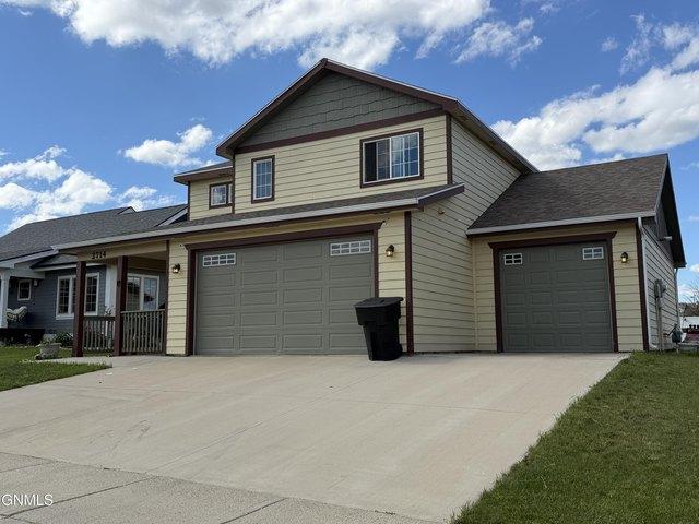 2714 Chokecherry St, Williston, ND 58801