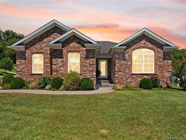 2714 Crescent Hill Dr NE, Corydon, IN 47112