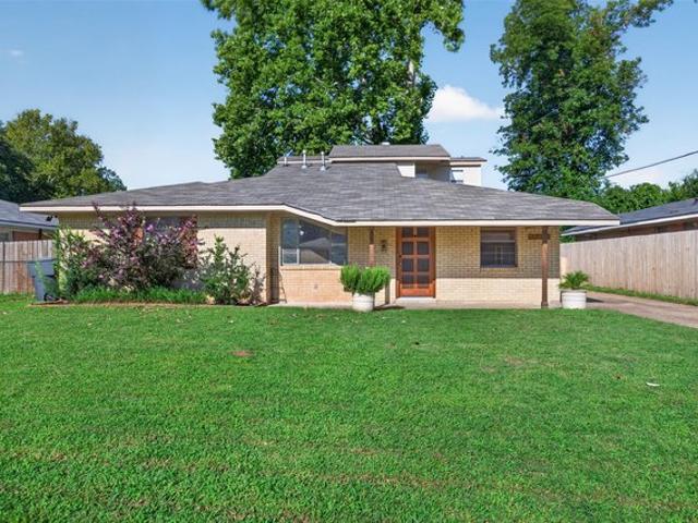 2714 E Cavett Dr, Shreveport, LA 71104