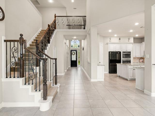 2714 Ember Pass Lane