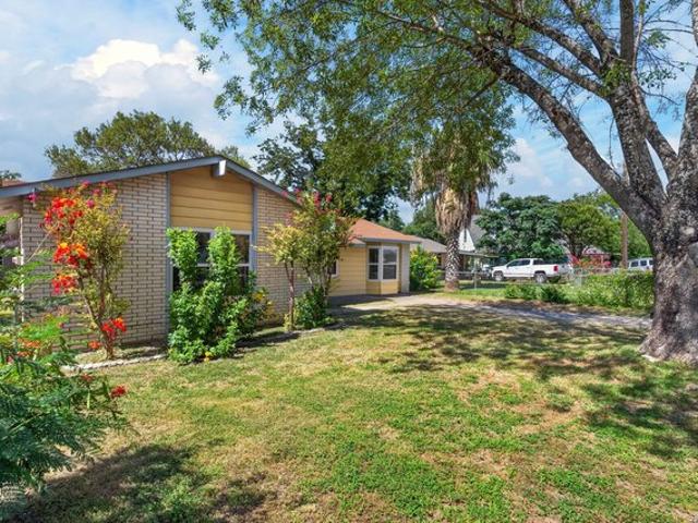 2714 Lagoon Dr, San Antonio, TX 78224
