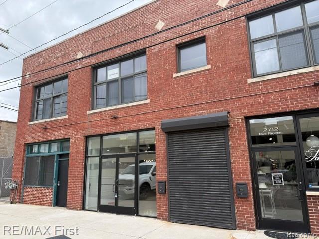 2714 Riopelle