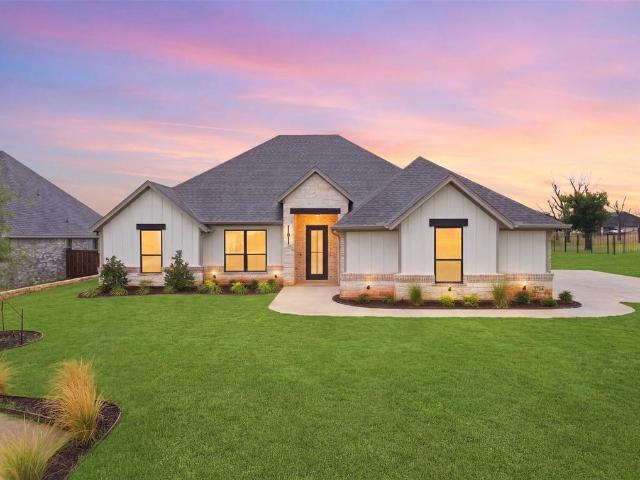 2714 Village Road