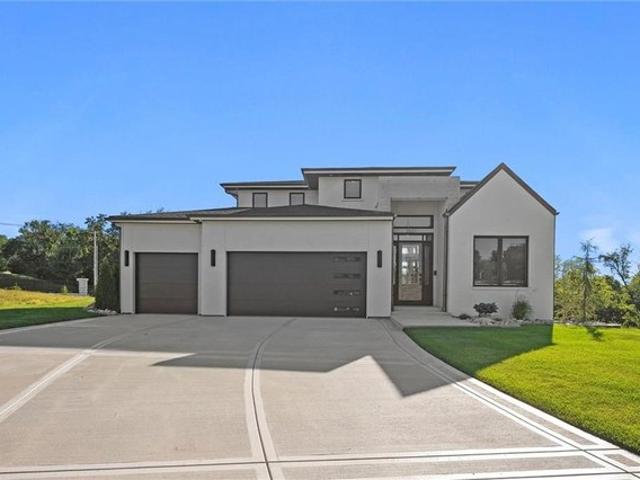 2715 NW 84th Ter, Kansas City, MO 64154