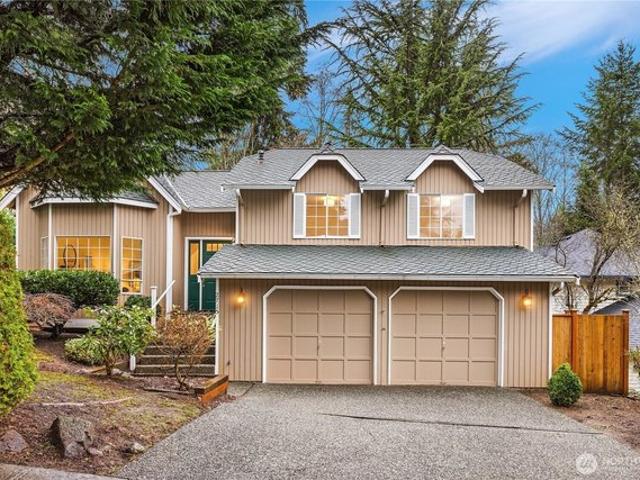 2715 NE 184th Pl, Lake Forest Park, WA 98155