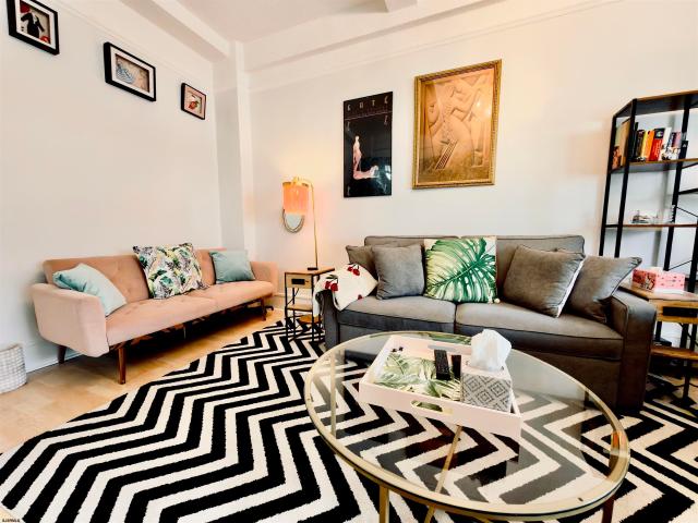 2715 Boardwalk