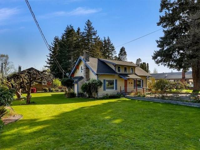 2715 Cedarwood Ave, Bellingham, WA 98225