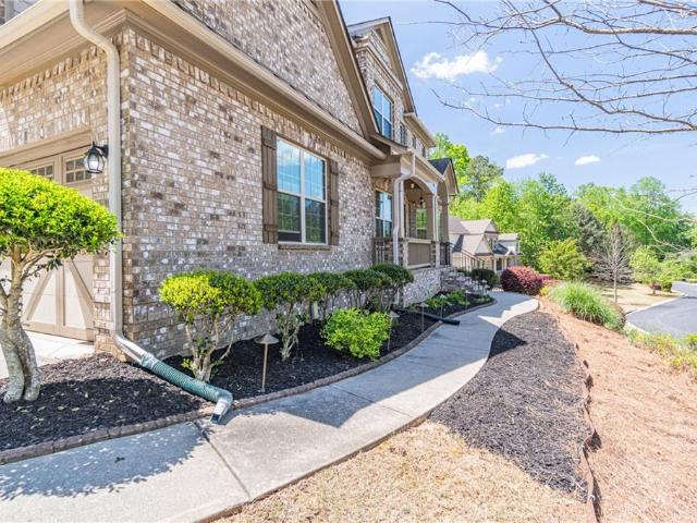 2715 Cogburn Lane