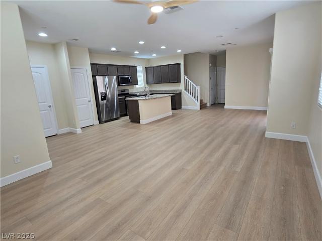 2715 Hammetts Landing Walk