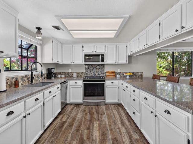 2715 Howard Drive