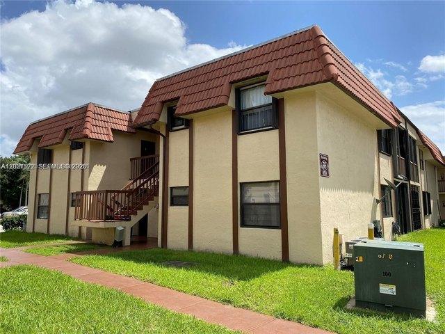 2715 W 66th St Unit 13 21, Hialeah, FL 33016