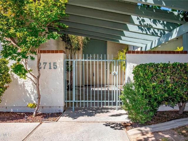 2715 W Avenue J12