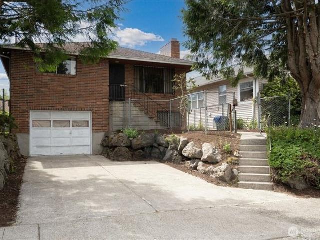 2715 22nd Ave S, Seattle, WA 98144
