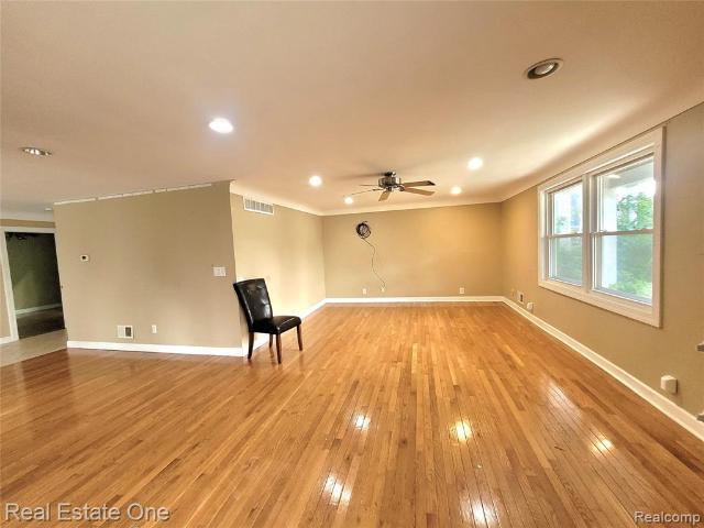 2715 3rd Street