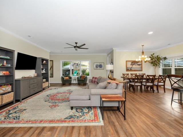 2715 7th Avenue SW, Huntsville, US, AL