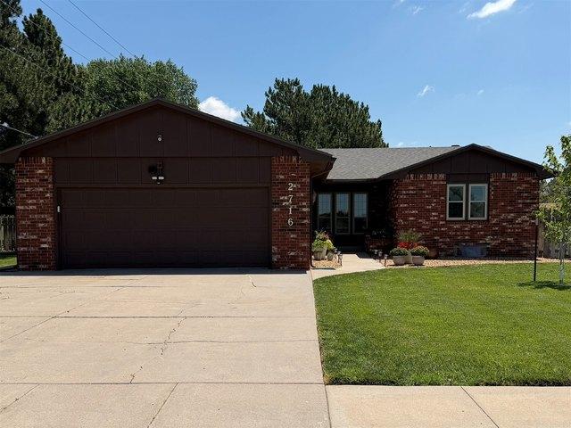 2716 N Henderson Dr, Garden City, KS 67846