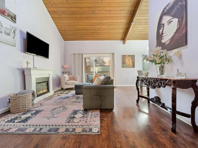 2716 Oak Rd Apt 111, Walnut Creek, CA 94597